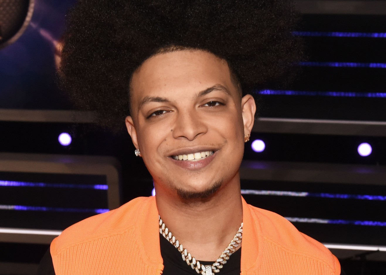 Ronnie Flex geeft een teken van leven | Grazia