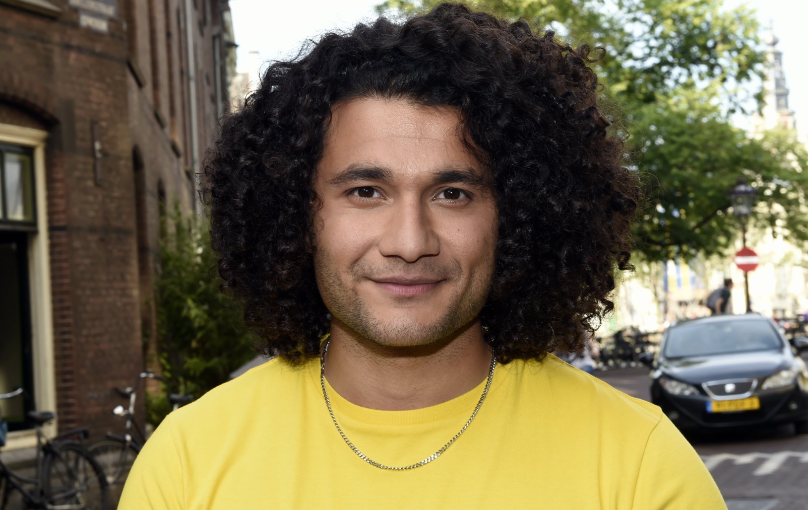 GTST-acteur Alkan Çöklü verrast fans met nieuwe look | Grazia