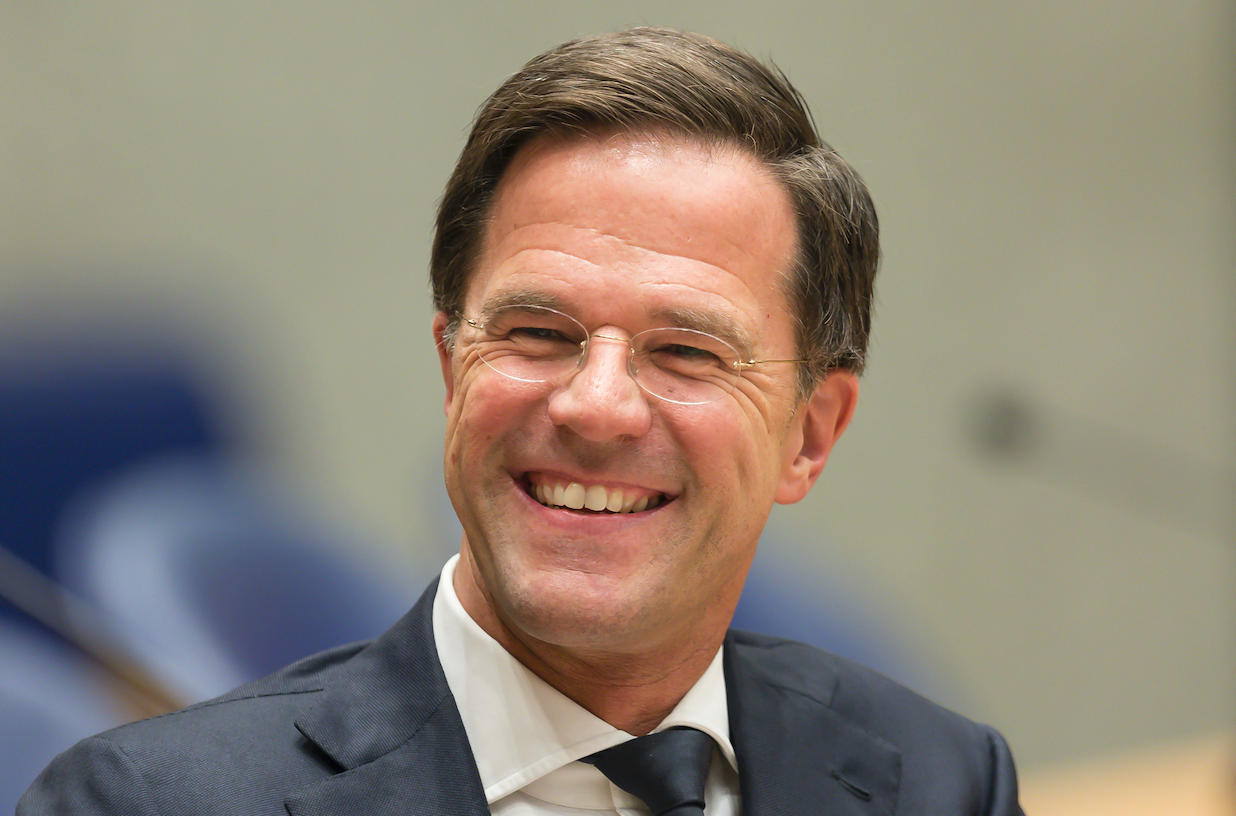 Zien: foto Mark Rutte met BOA's gaat viral | Grazia