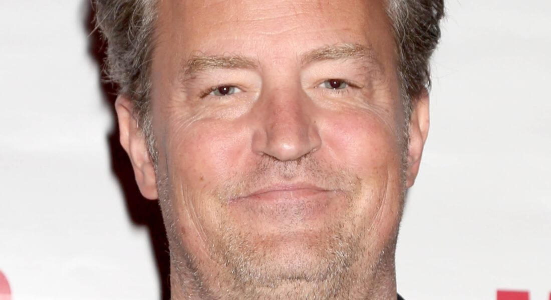 Zoveel betaalde Matthew Perry om van zijn verslaving af te komen