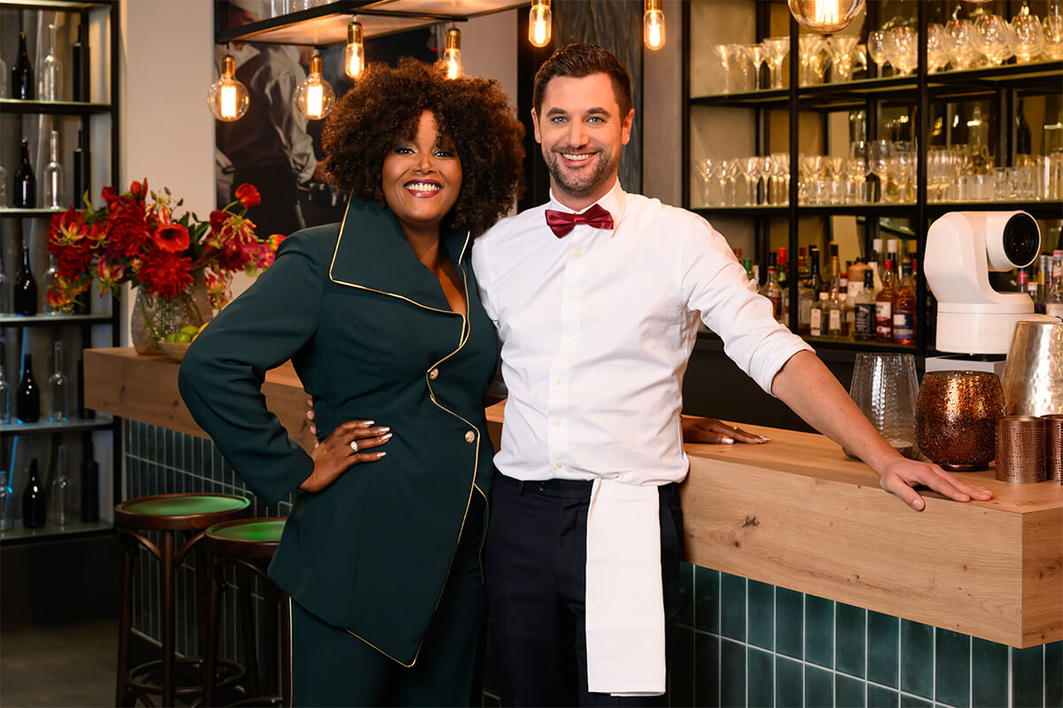 Tamara Elbaz mist 'spark' tijdens date in First Dates VIPS